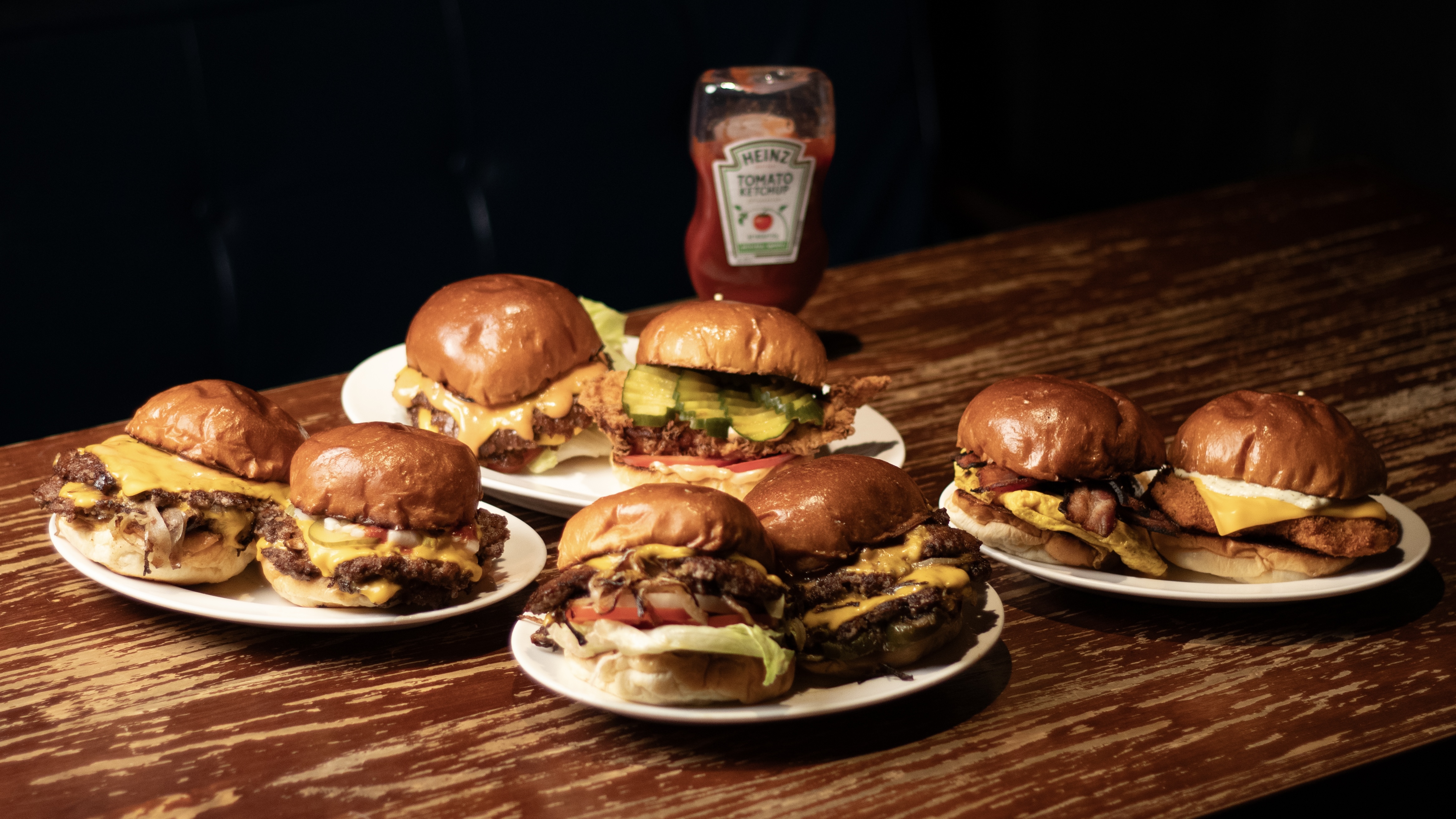 臺虎精釀推出「STEAKHOUSE STACK」，歡慶國際漢堡日！ | infoHIM｜潮人生活週間