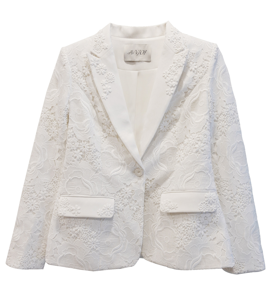 「不只輕奢，更是輕訂製！」AVVJOY x 張馨櫻聯名打造時尚系列，將Haute | infoHIM / BEEMEN ｜ 潮人生活週間